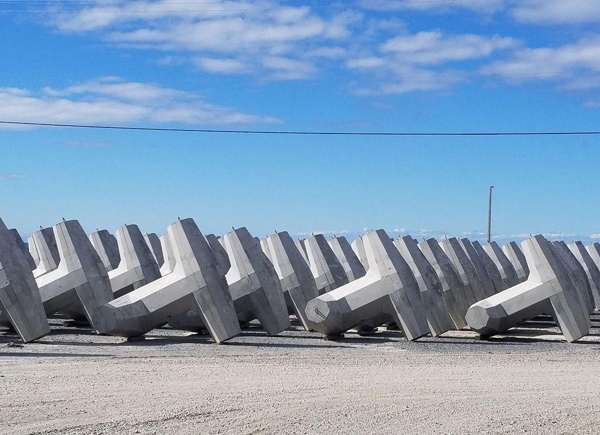 Béton Provincial Erosion control-dolosse, tetrapods and soldier pile walls